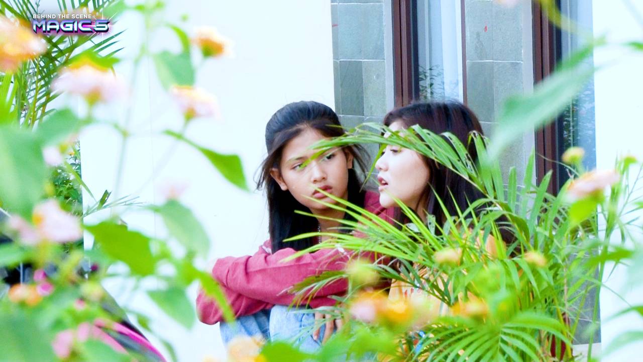 Behind The Scene Magic 5 - Kebucinan Rakmal Dilokasi Syuting Buat Mimin Terunyu-Unyu (2023) | Vidio