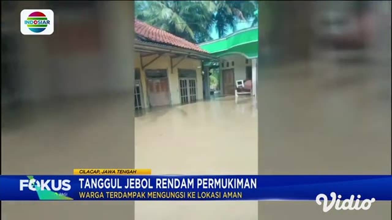 Tanggul Jebol, Banjir Rendam Permukiman - Indosiar Regional | Vidio