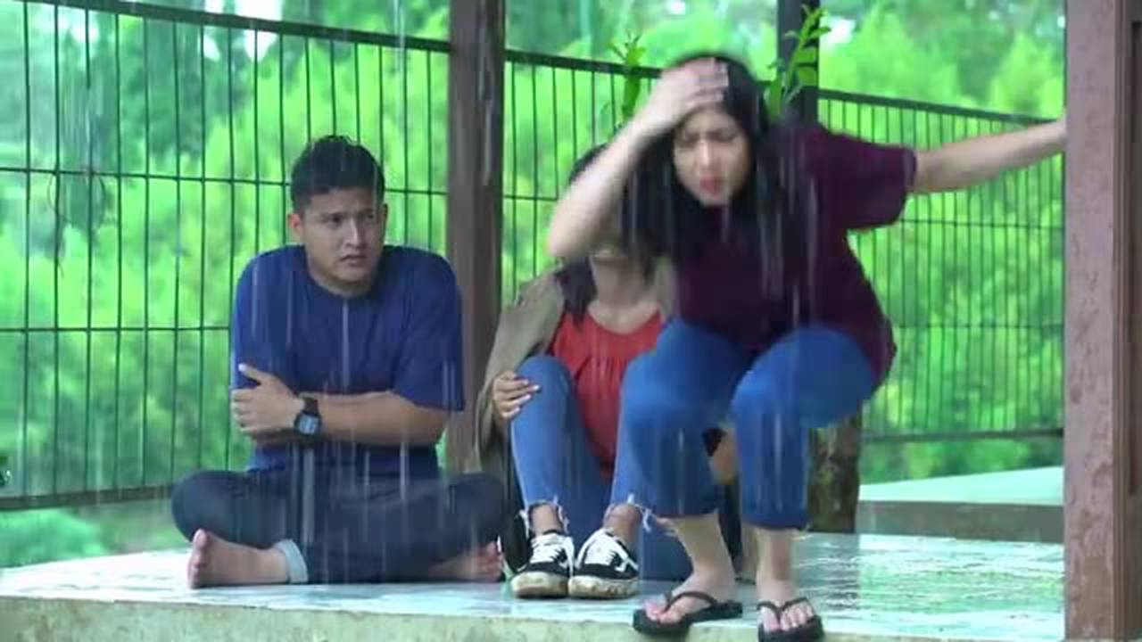 FTV Cinta Kanan Kiri Puter Puter Di Kebun Strawberry (2021) Full Movie ...