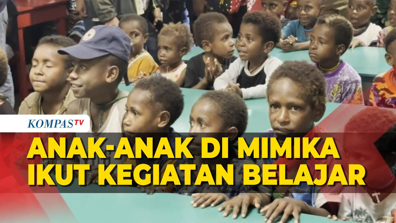 Momen Relawan Mengajar Anak-Anak di Desa Waa Banti Mimika - Kompas TV ...