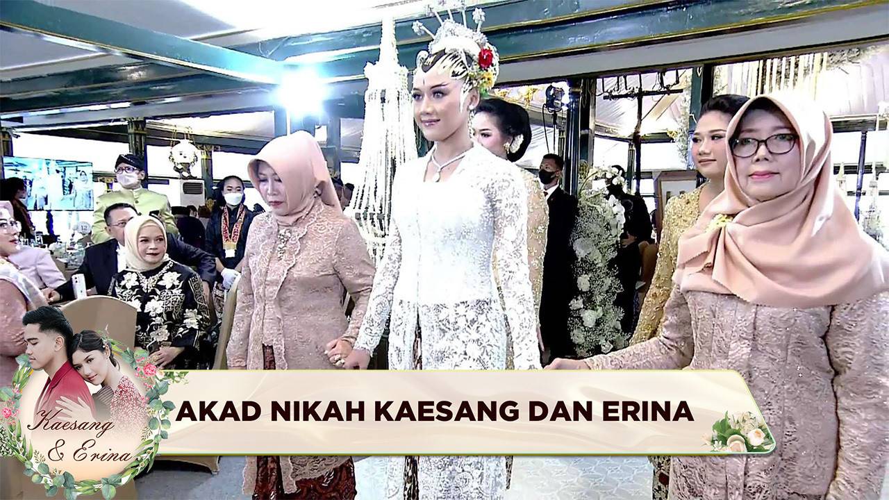 Ayu Tenan !! Erina Menuju Meja Akad Menaiki Kereta Kencana | Akad Nikah Kaesang & Erina 2022 | Vidio