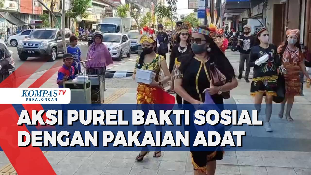 Pemandu Karaoke Bakti Sosial dengan Pakaian Adat - Kompas TV | Vidio