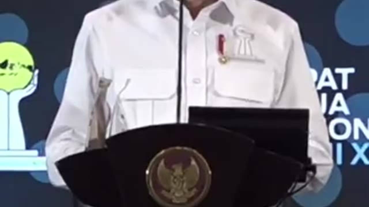 Begini Candaan Jokowi soal Kepanjangan Hipmi #Shorts - Kompascom | Vidio