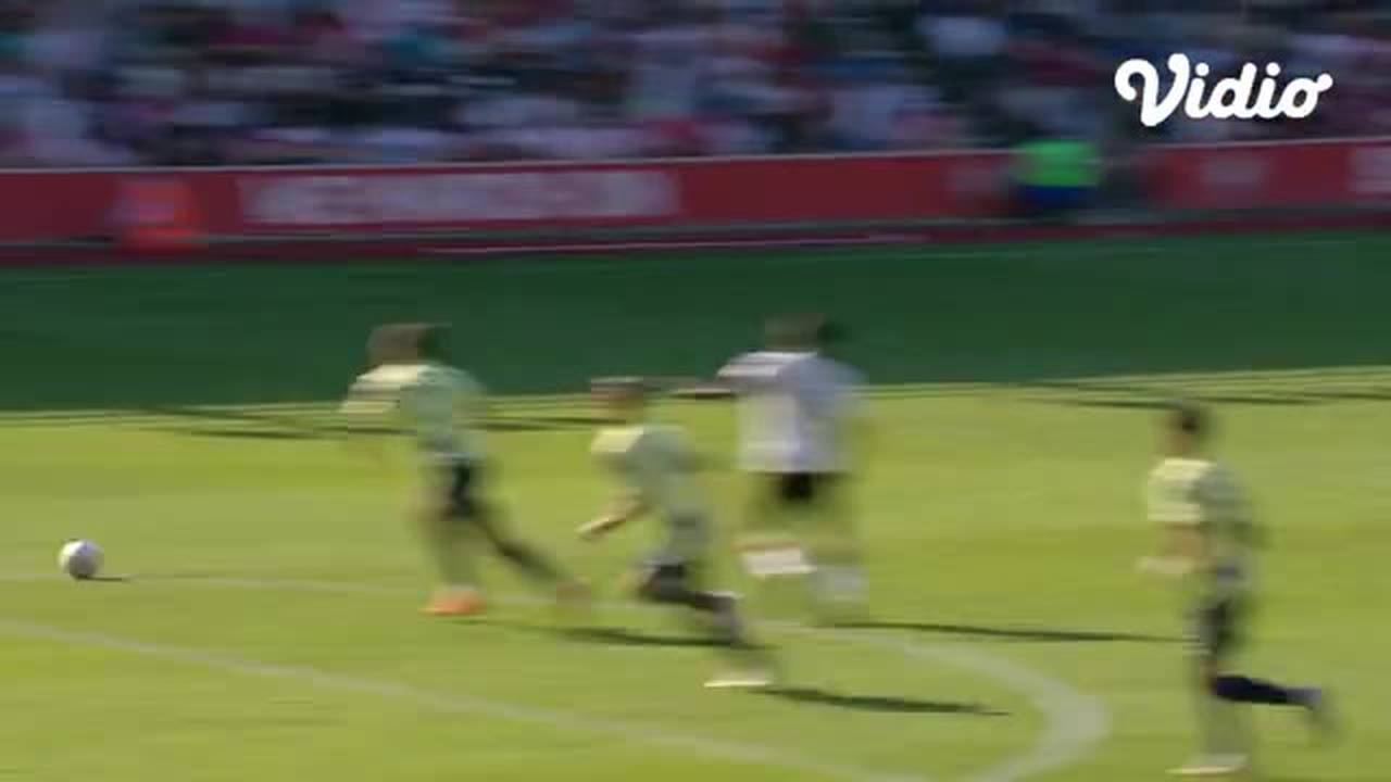 20 Assists Terbaik Premier League 2022/23 | Ft. KDB, Fernandes, Zaha | Vidio