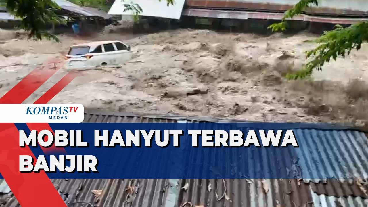 Detik-detik Mobil Hanyut Terseret Banjir Bandang di Pemandian Sembahe - Kompas TV | Vidio