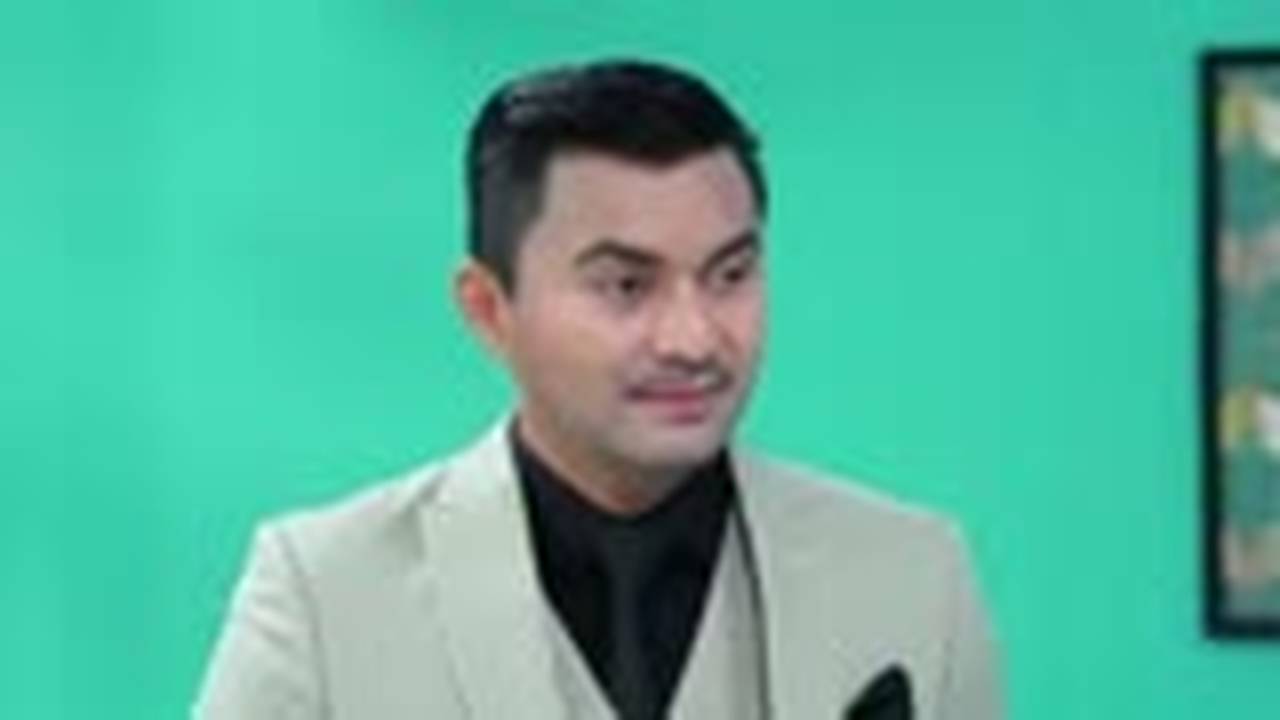 Love Story The Series : Emily Semakin Mendesak Arman Untuk Tinggal ...