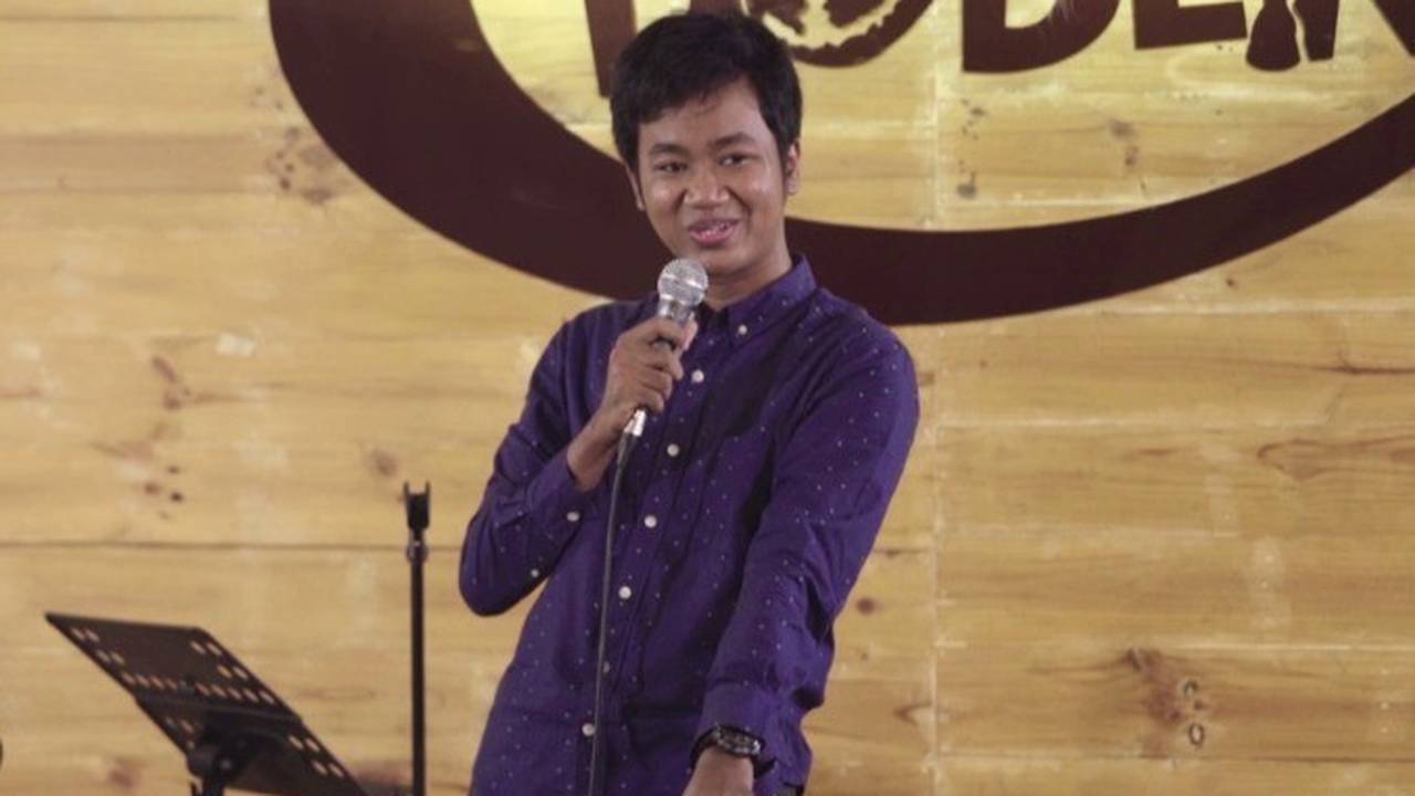 Yudha Keling (Toilet Banyak Tombolnya) - Stand Up Comedy Combat | Vidio