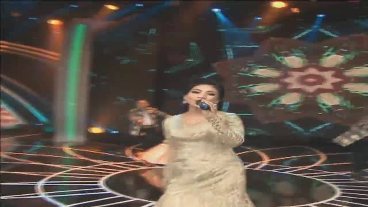 Cici Paramida & Siti - Wulan Merindu (IDA 2015)