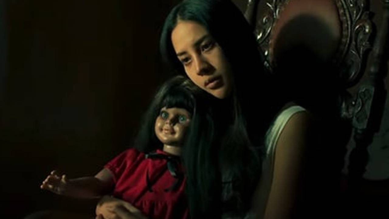 Sinopsis Spirit Doll (2023), Film Horor Indonesia tentang Teror Gaib ...