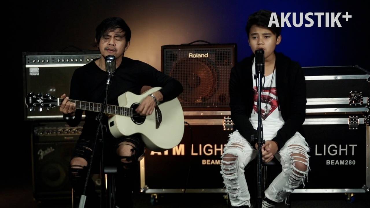 AKUSTIK PLUS: Kolaborasi seru Axel Farden dan Moldy Radja | Vidio