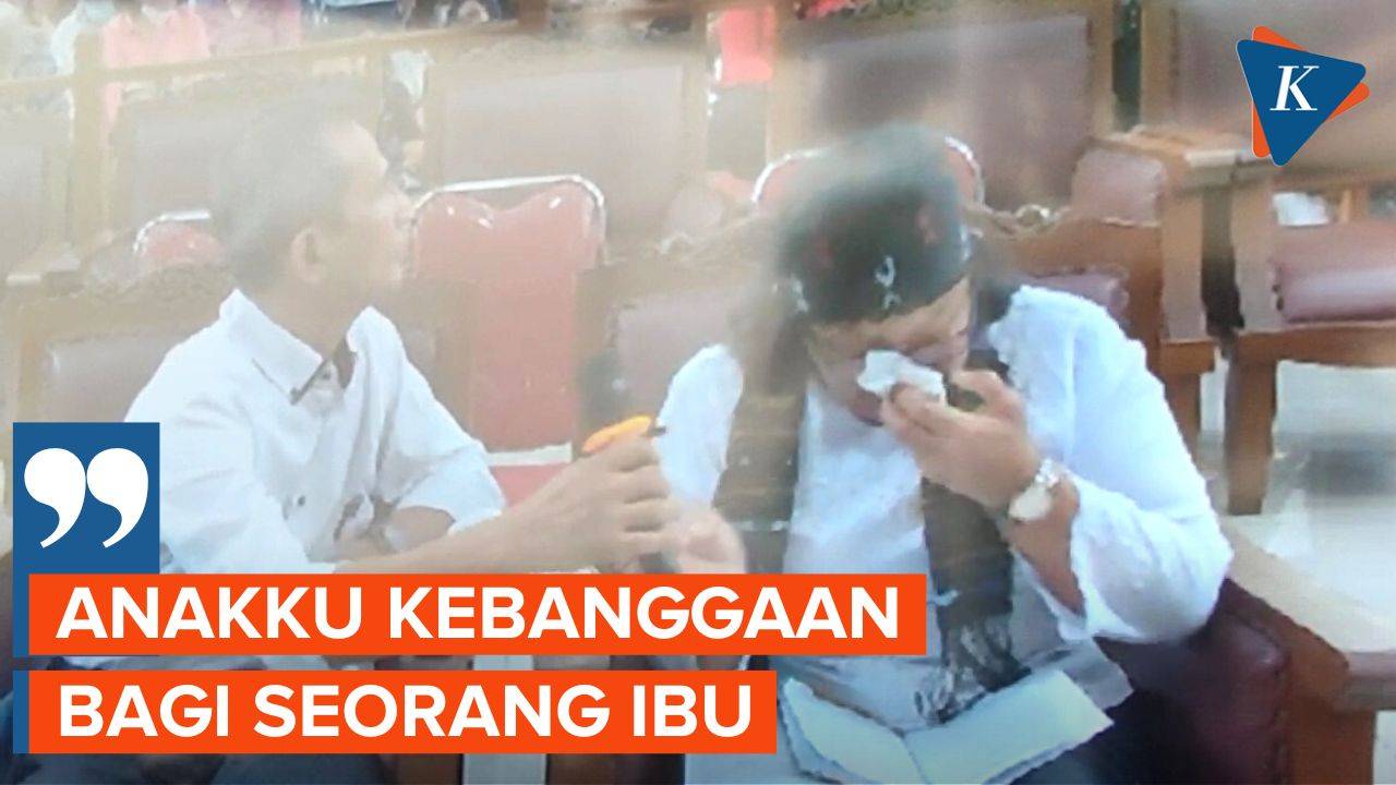 Sambil Menangis, Ibunda Brigadir J Banggakan Anaknya di Hadapan Sambo ...