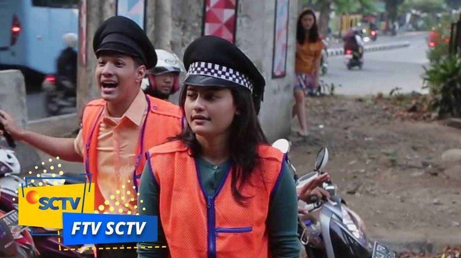 Nonton FTV Terobos Palang Kereta 2 Orang Baper | Vidio