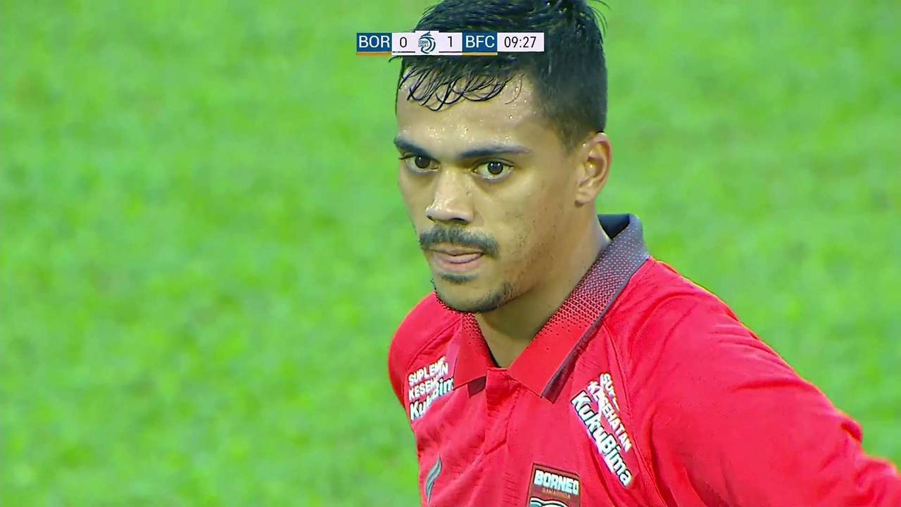 Gol!! Matheus Pato Berhasil Menambah Keunggulan Skor Borneo FC! Skor 1 ...