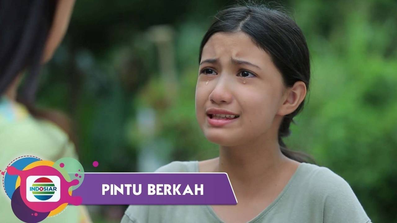 Jalanan Menjadi Saksi Perjuangan Anak Penjual Kue Kering Keliling ...