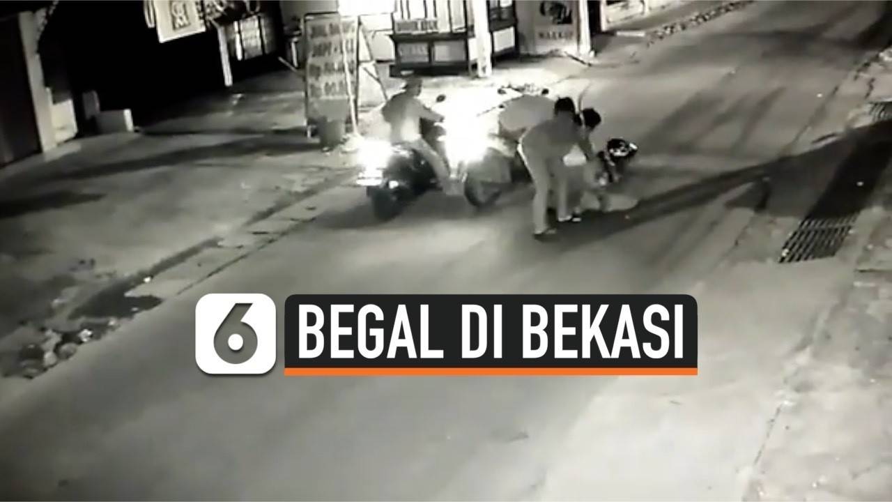 Terekam CCTV, Kawanan Begal Bercelurit Rampas Motor di Bekasi ...