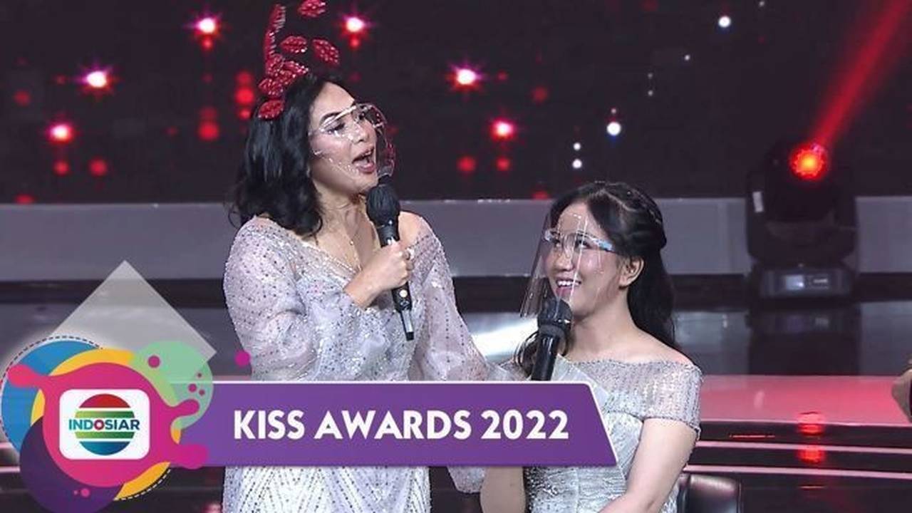 Dari Berita Kontroversi Mayang Dan Chika Sampai Cowok Pilihan!! Feny ...