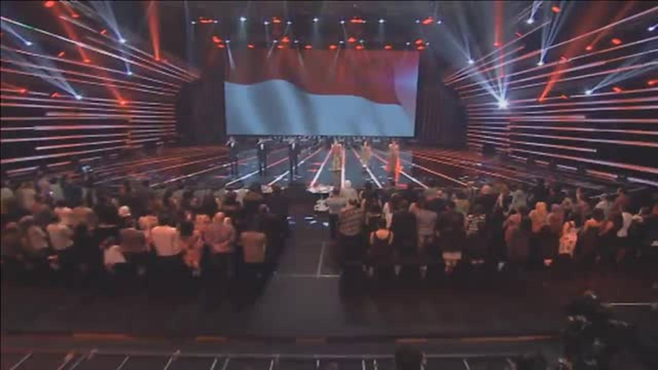 Libero, Eka Deli, Zaneta Naomi, Maria Calista - Indonesia Raya (Konser ...