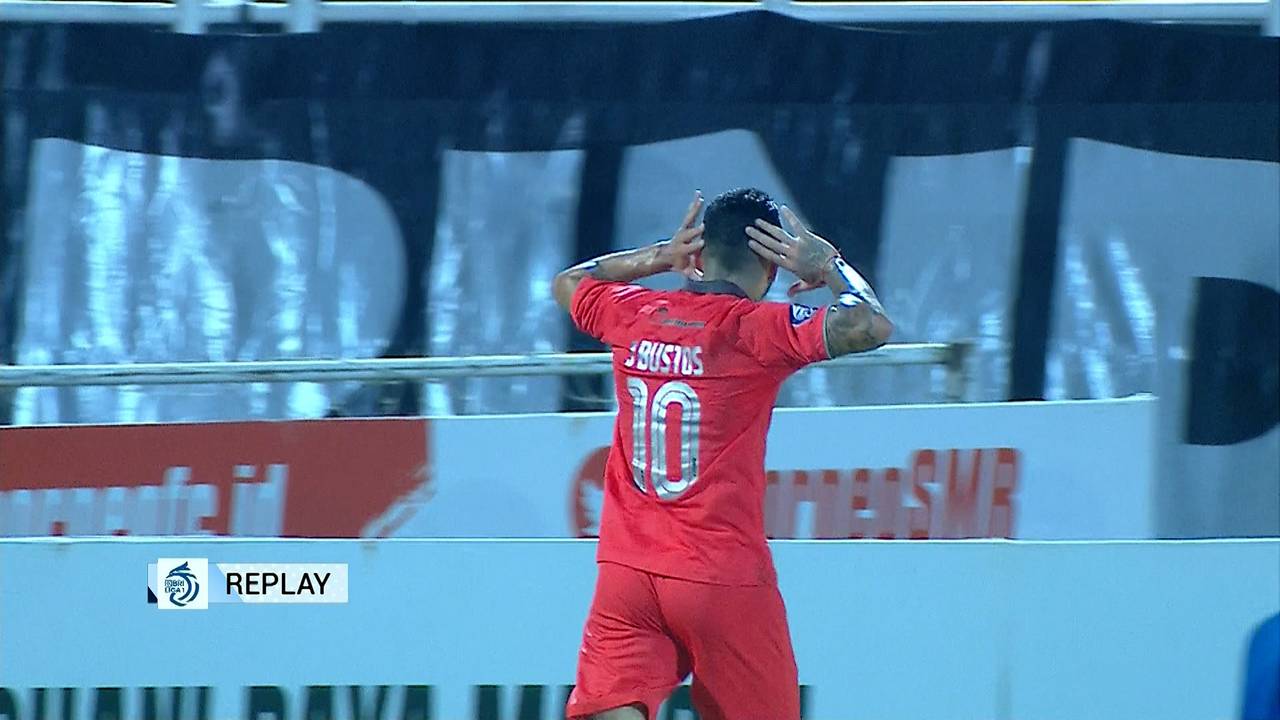 Menggelegarrrr! Tendangan Jonathan Bustos (Borneo FC) Berbuah Gol ke ...
