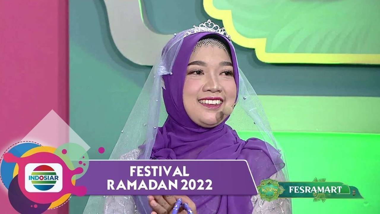 Jatoh Bangun!! Pakai Sandal Raksasa Ibu Ibu Belanja & Cari Jekpot Di ...