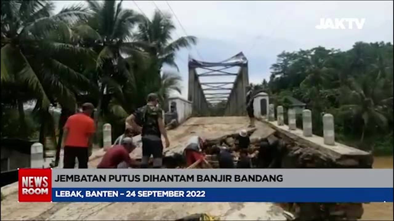 Jembatan Putus Dihantam Banjir Bandang - jaktv.official | Vidio