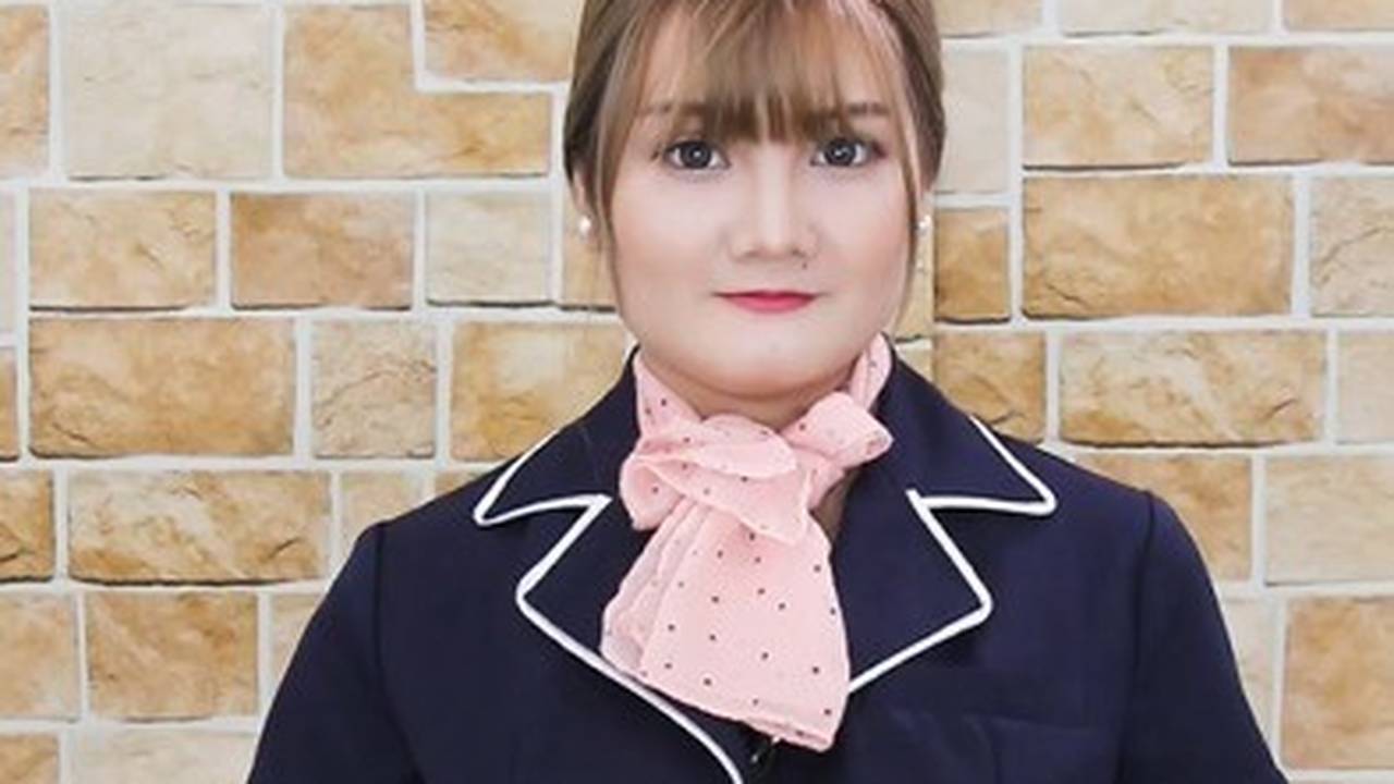 Rambut ala Pramugari - Shorts