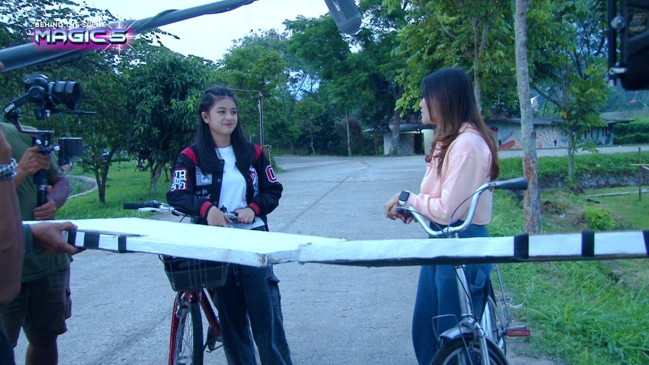 Behind The Scene Magic 5 - Games Seru Pasangan Romantis Menggunakan Sumpit (2023) | Vidio