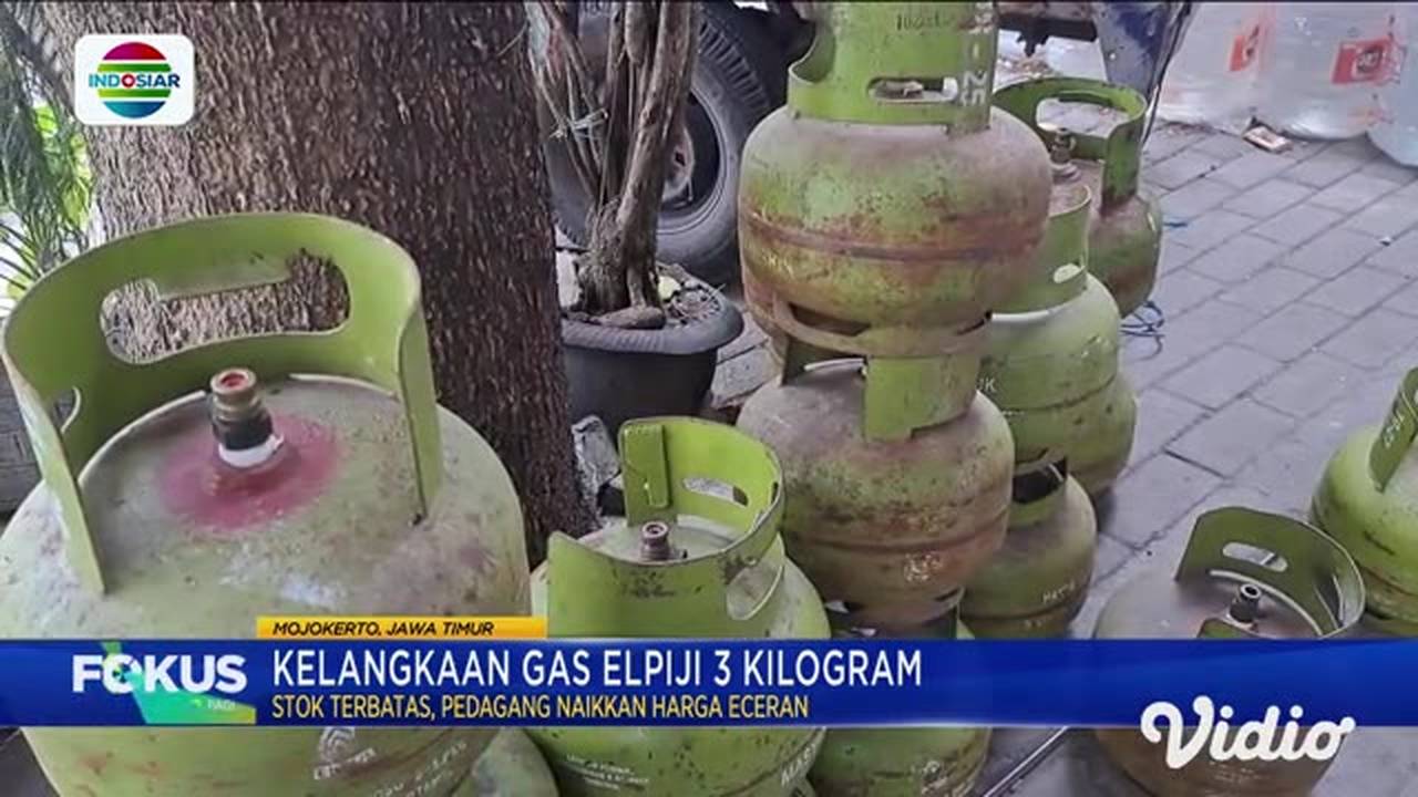 Kelangkaan Gas Elpiji 3 Kilogram - Indosiar Regional