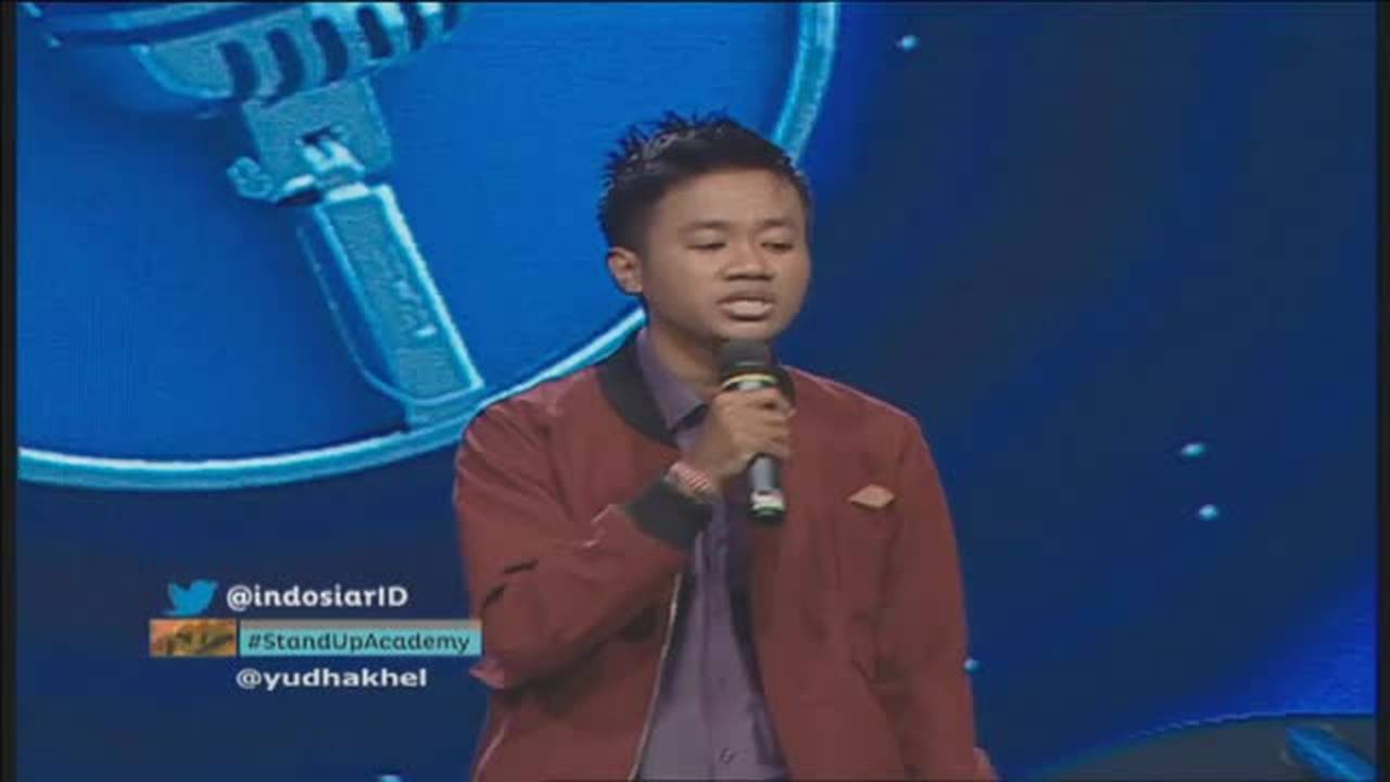 "Robot" - Yudha Keling, Jakarta (Peserta Stand Up Comedy Academy 7 ...