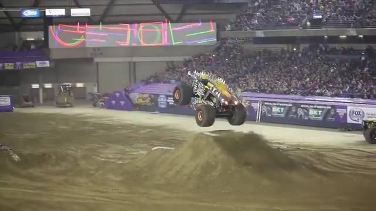 Ep 01 - Learn to Count 1 to 10 with Monster Trucks