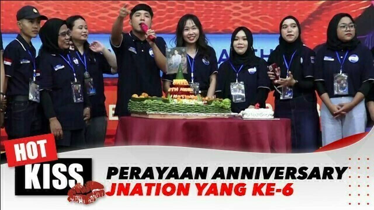 Jirayut Rayakan Anniversary Jnation Yang Ke-6 Dengan Para Fans | Hot Kiss | Vidio