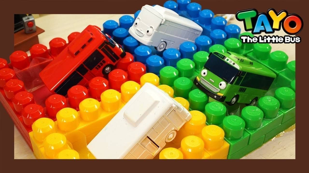 Tayo & Heavy Vehicle Block Playing - Ep 09 - Build a Rainbow Swimming ...