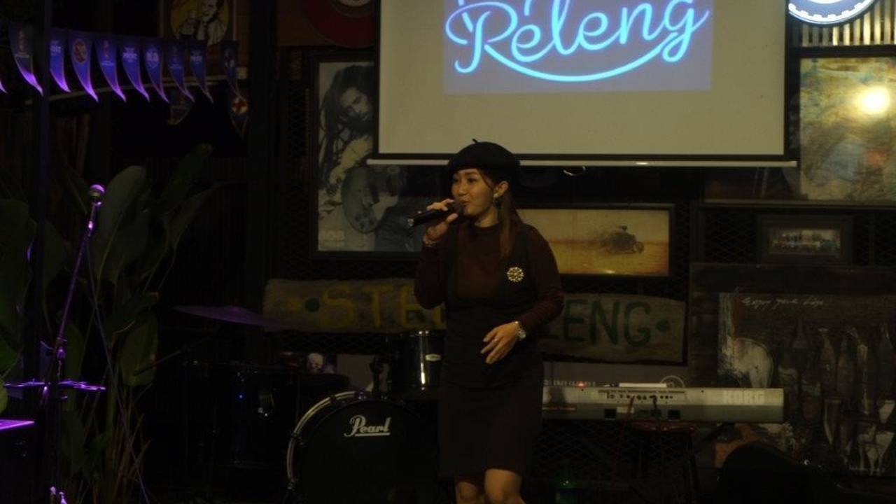 Putri Bulan Launching Single "Aku Punya Kamu" | Vidio