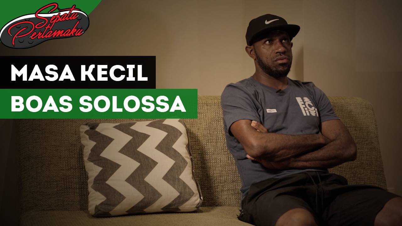 Masa Kecil Boaz Solossa dan Sepatu Bola Pertamanya | Vidio