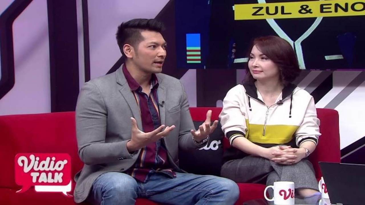 Vidio Talk: Ngobrol Bareng Zulfikar Naghi dan Retno Pinasti