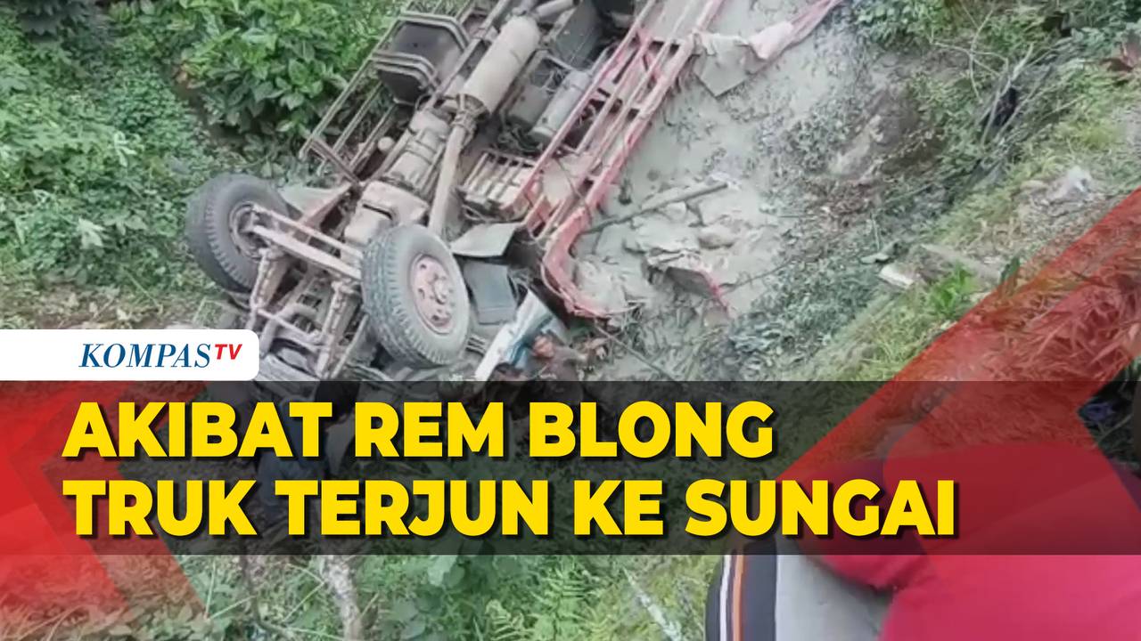 Rem Blong, Truk Pengangkut Semen Terjun Ke Sungai Sedalam 15 Meter ...