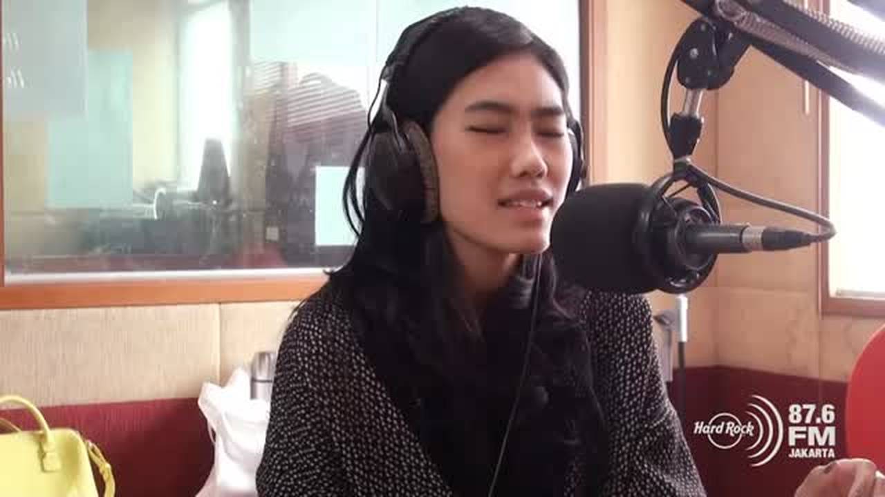 Friday I'm In Lounge- Alika - All Of Me (John Legend cover) | Vidio