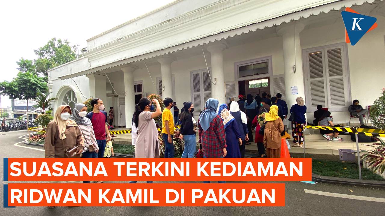 Jelang Kedatangan Jenazah Eril, Warga Datangi Gedung Pakuan Bandung ...
