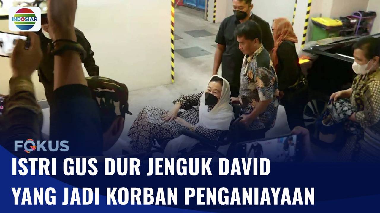 Istri Gus Dur, Sinta Nuriyah Wahid Jenguk David yang Jadi Korban ...