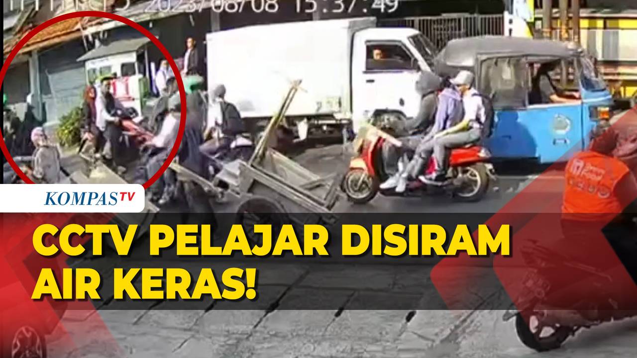 Rekaman Cctv Pelajar Disiram Air Keras Alami Luka Bakar Di Wajah