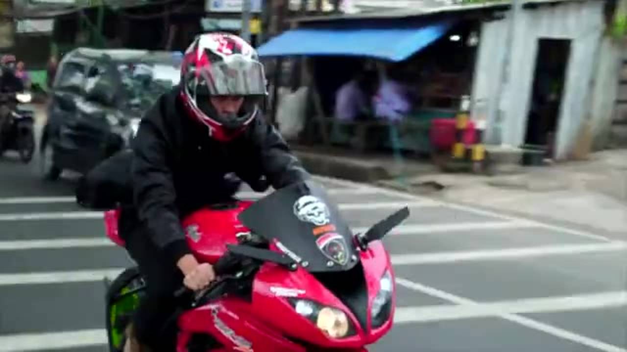 Roda Roda Gila: Nando Kepoin Asal Usul Mika! | 8 Juni 2022 | Vidio