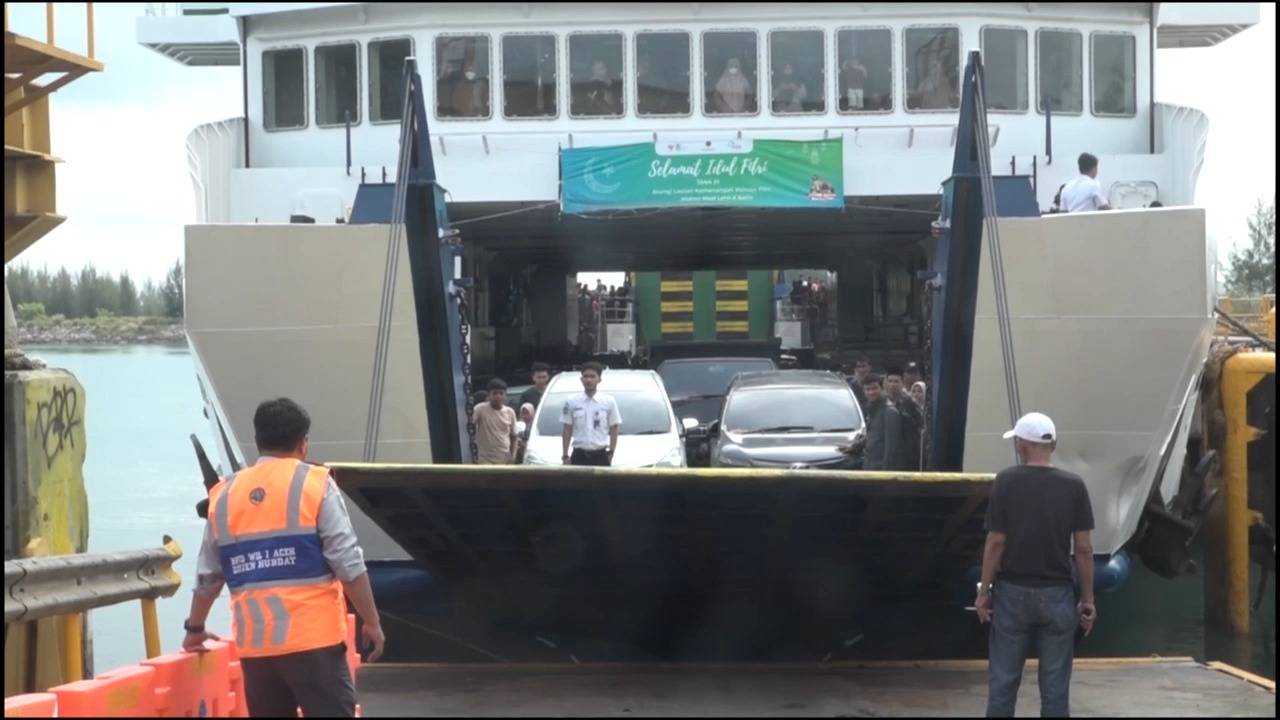 Hari ke Enam Lebaran Arus Balik dari Sabang Melandai - Kompas TV | Vidio