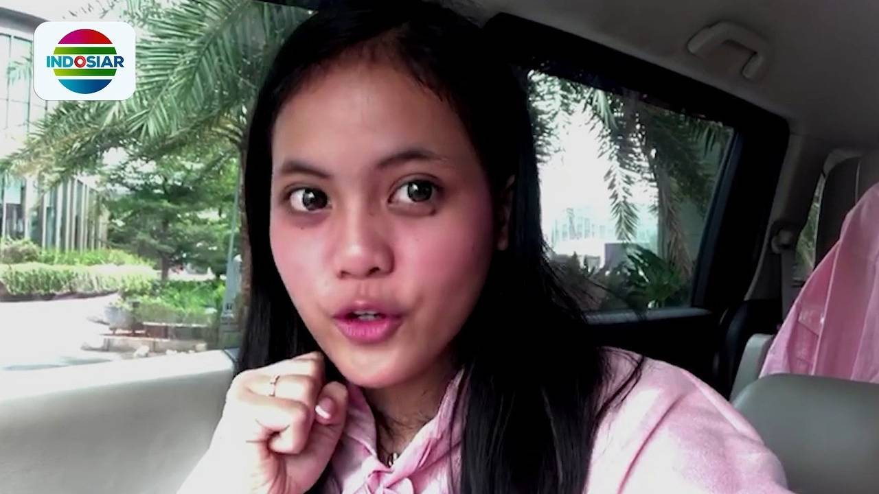 Dateng ke Semarak Indosiar di Karawang Bareng Randa dan Putri yuk! | Vidio