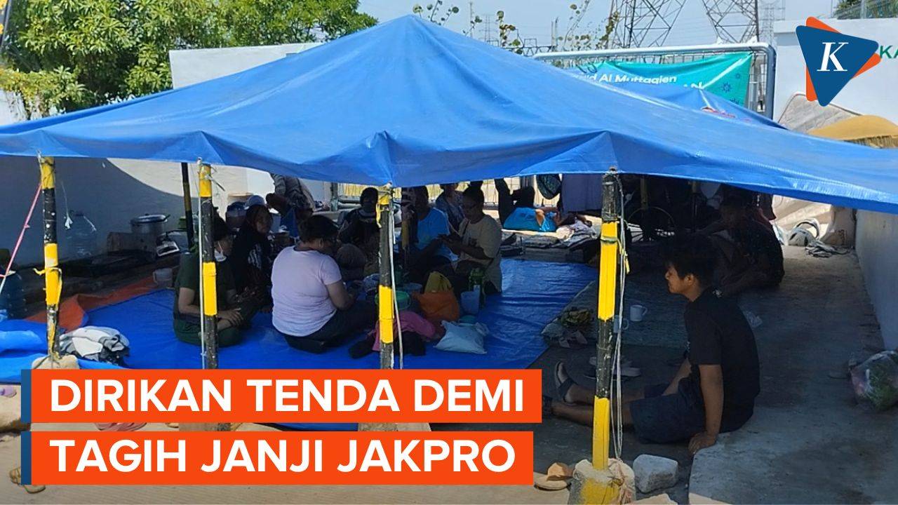 Warga Menginap di Depan Kampung Susun Bayam Tagih Janji Jakpro ...