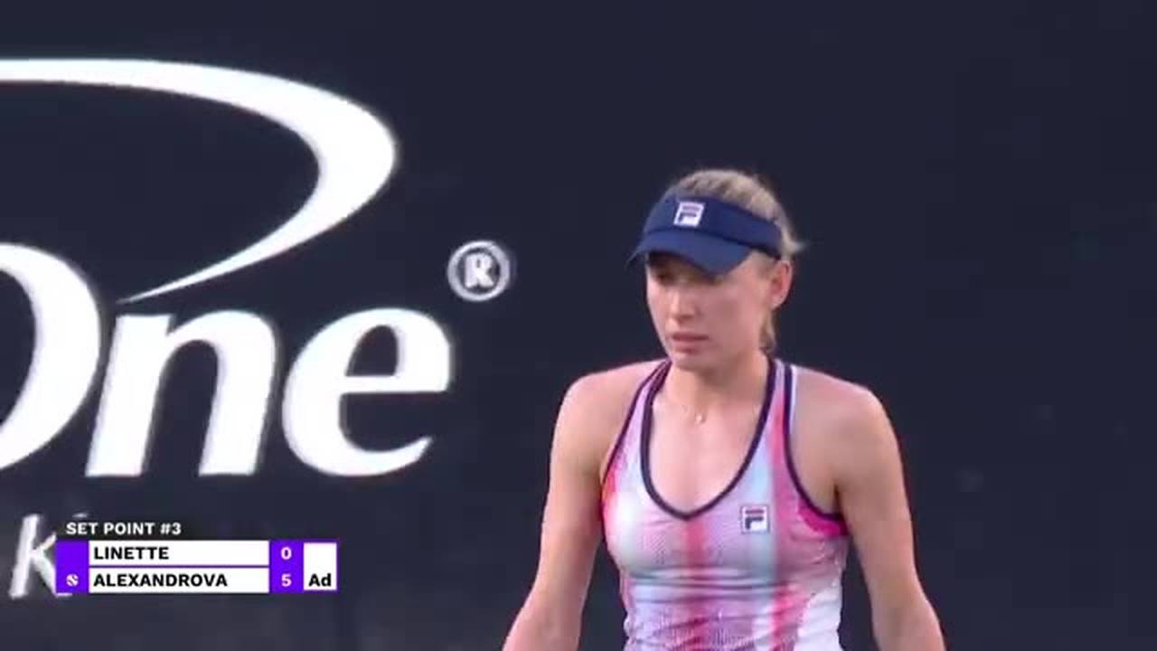 Match Highlights | Ekaterina Alexandrova vs Magda Linette | Charleston ...