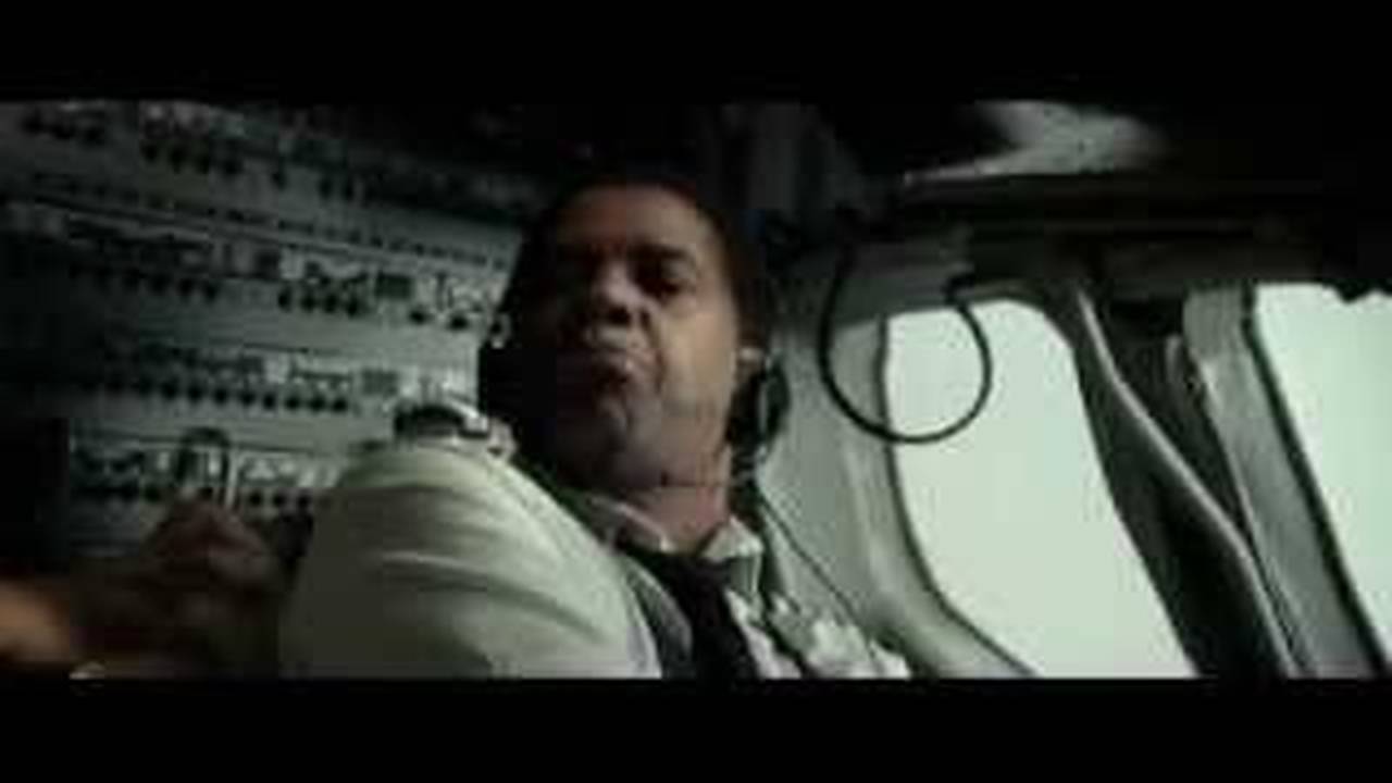 Nonton Flight (2012) Sub Indo - Trailer