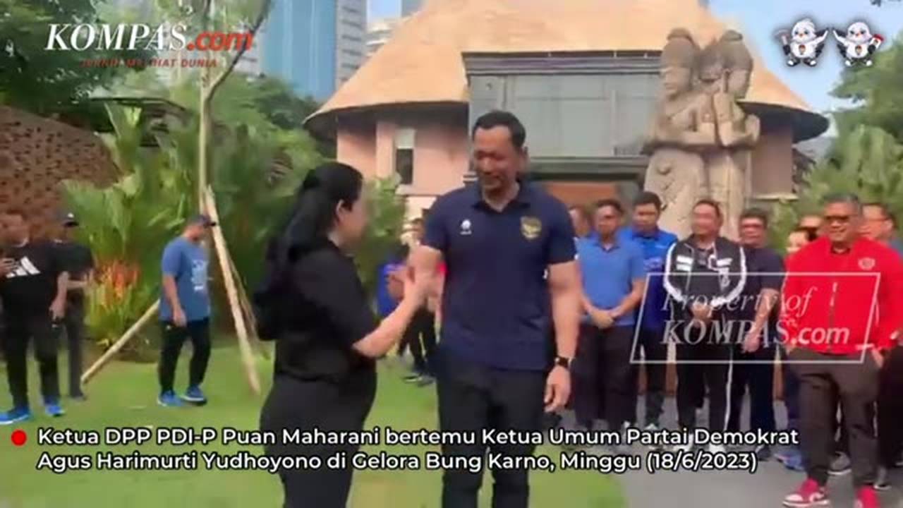 Jabat Tangan Mesra AHY dan Puan Maharani Saat Bertemu di GBK ...