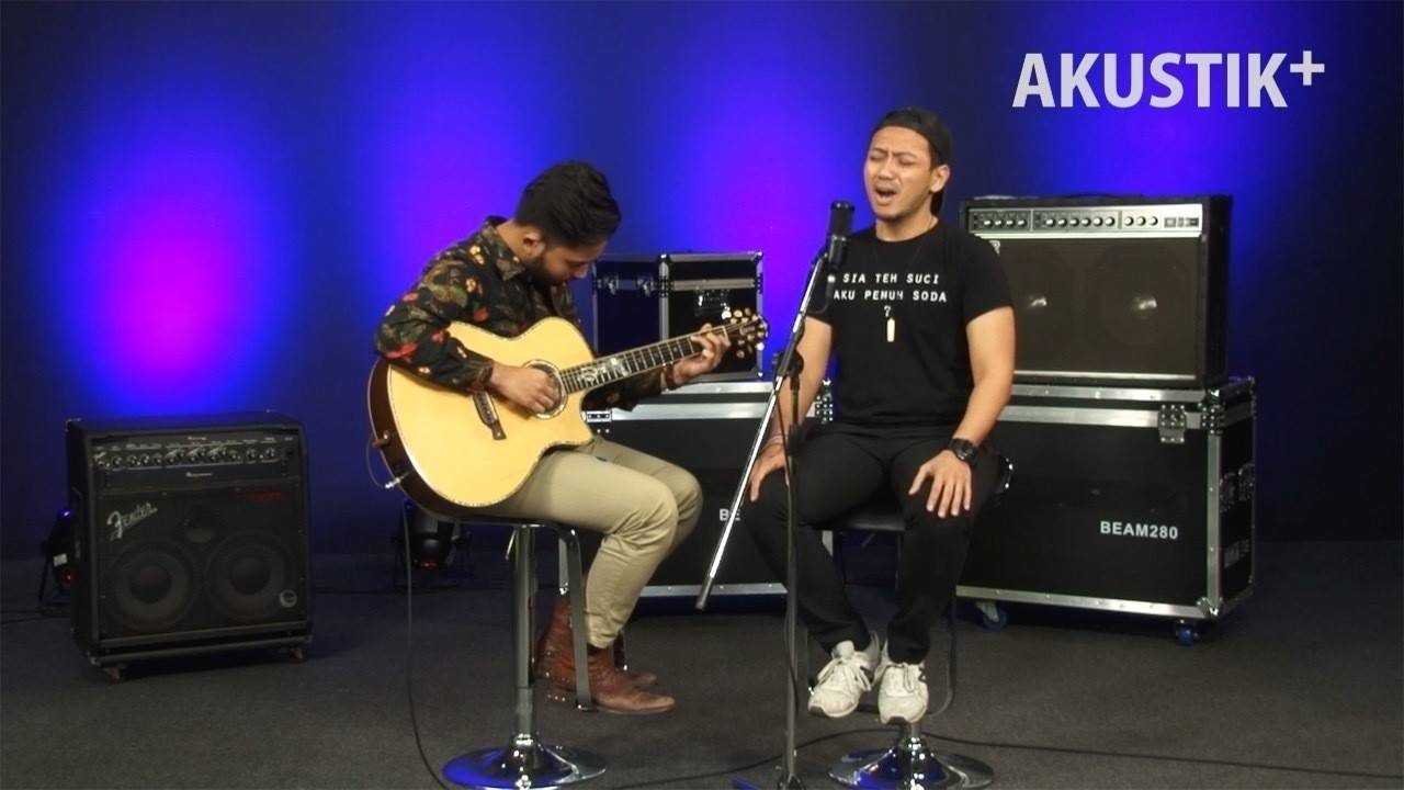 AKUSTIK PLUS: Nino dan Suaranya yang Menyejukkan