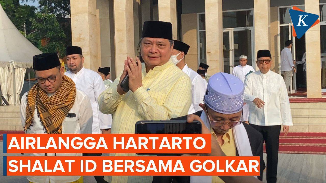 Momen Airlangga Hartarto Shalat Idul Fitri Bersama Kader Golkar ...