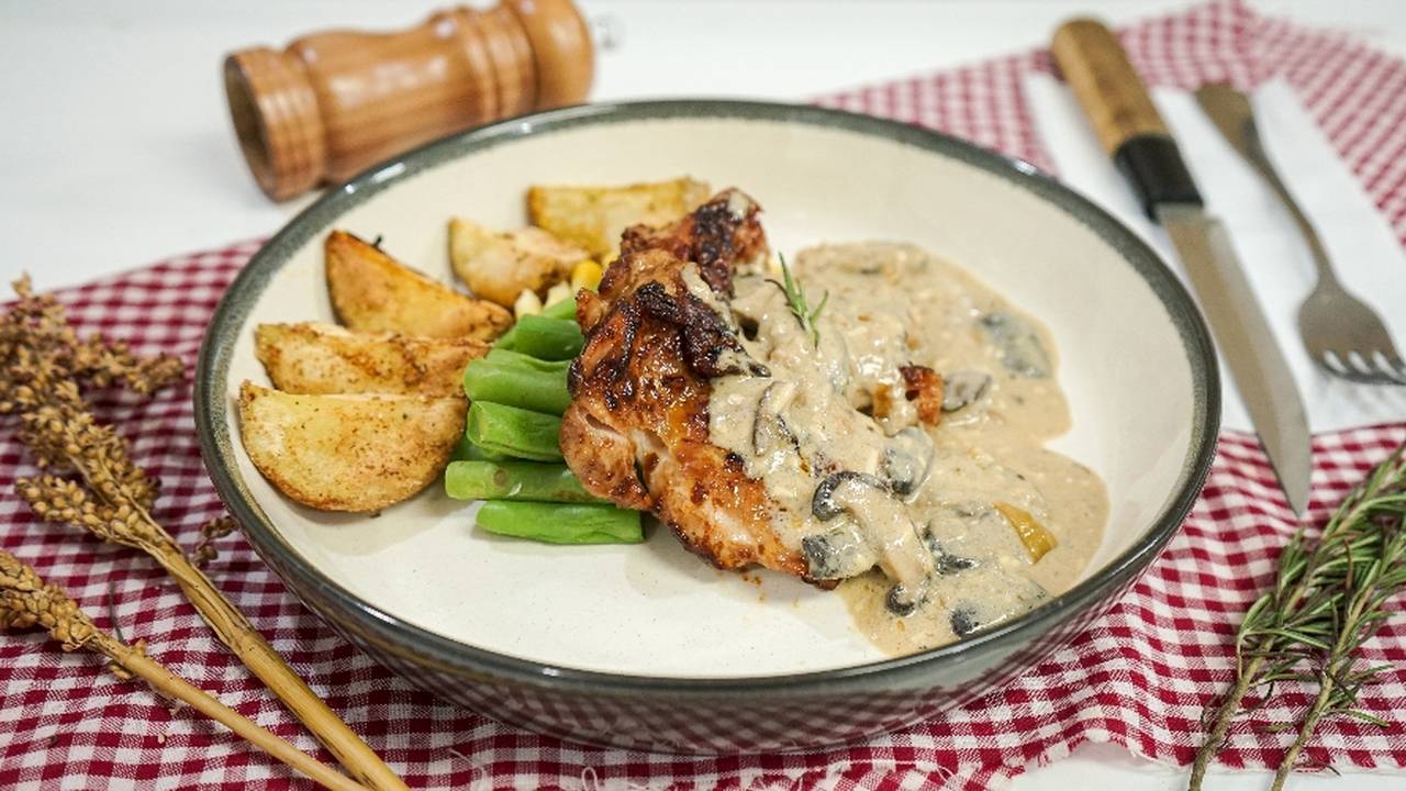 Resep Viral Steak Ayam Saus Jamur, Menu ala Resto Versi Low Budget ...
