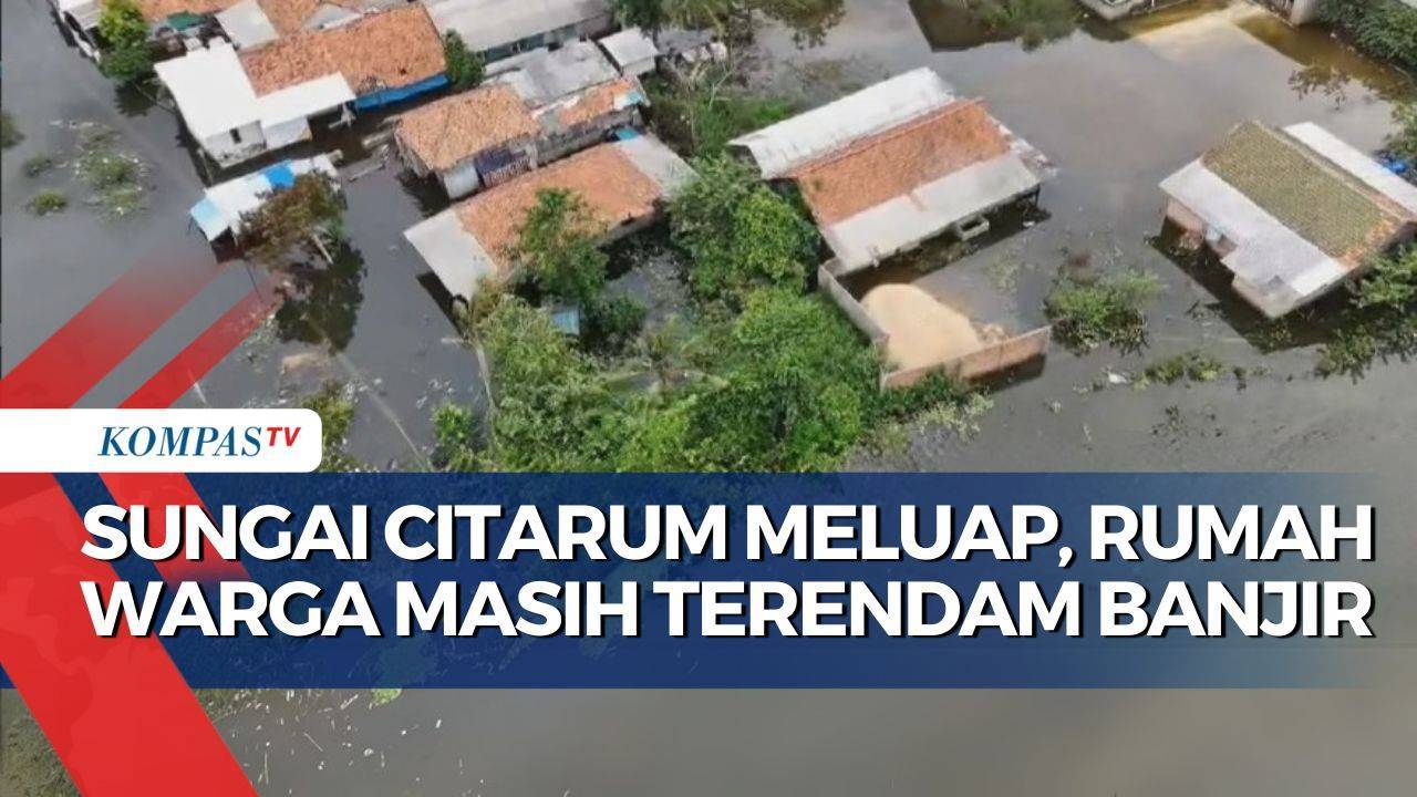 Akibat Sungai Citarum Meluap, Rumah Warga Karawang Terendam Banjir dan ...